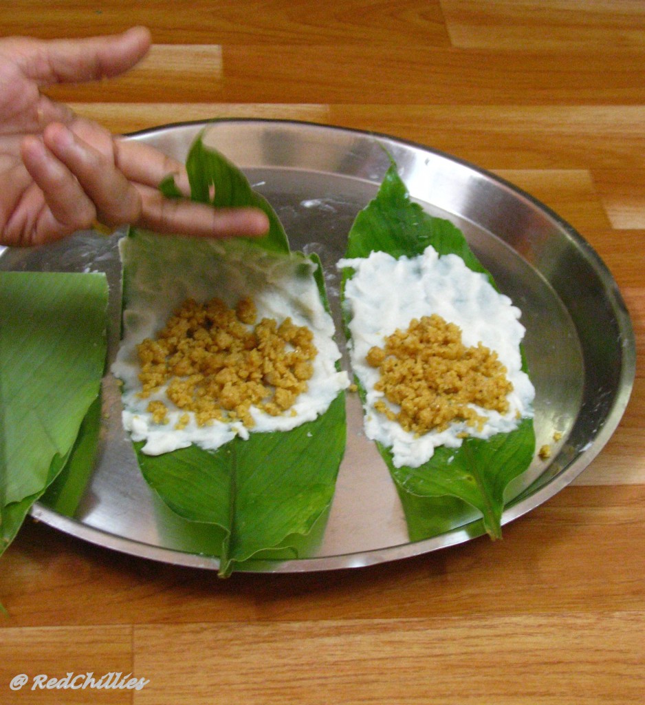 Konkani Patholi/ Arasina Yele Kadabu/ Sweet Dumpling Steamed in ...